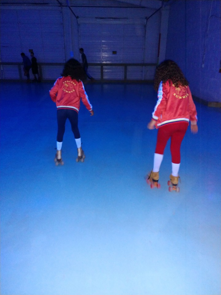 Paradise Skating Rink – Whitehouse, Texas – Adventures of Seri and Abi